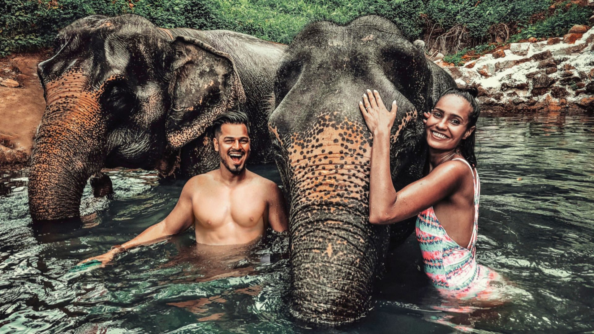 How Photographer Sanjeev Kumar & Model Rikee Chatterjee 'Clicked'