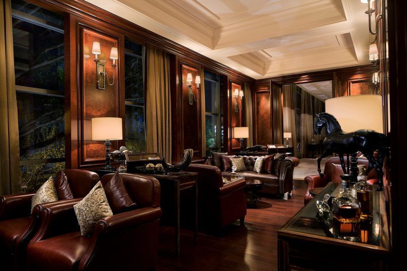 India's Best Bars For Some Good Old Whisky Sipping