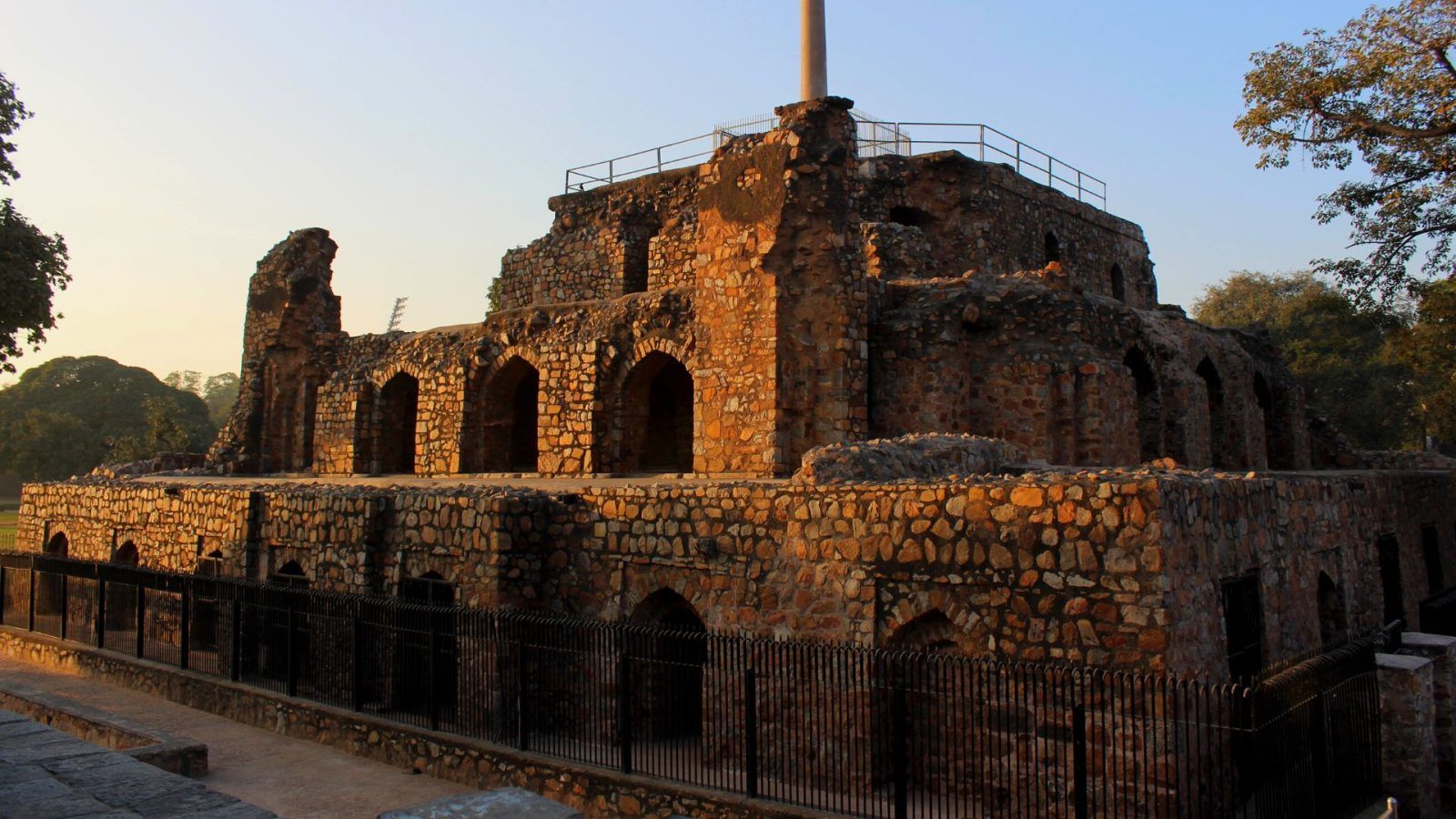 Historic Forts To Visit In Delhi