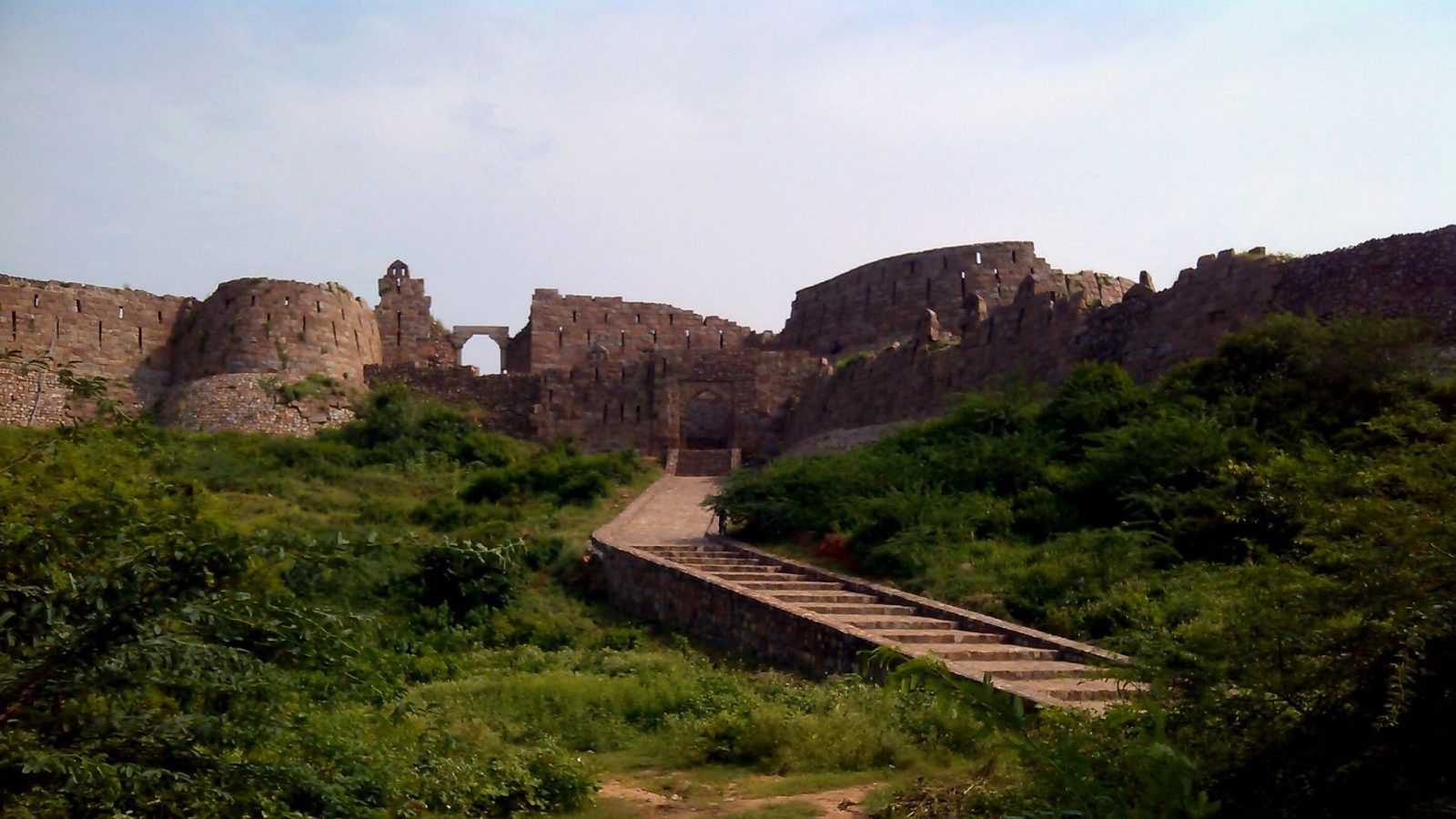 Historic Forts To Visit In Delhi