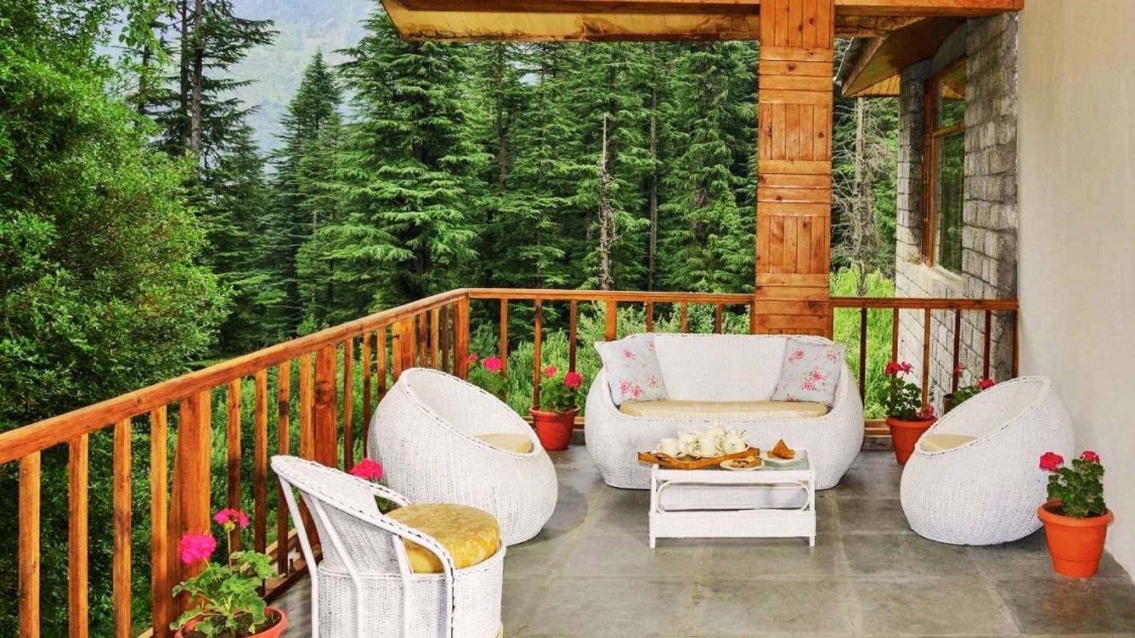 Best Luxury Homestays In Manali