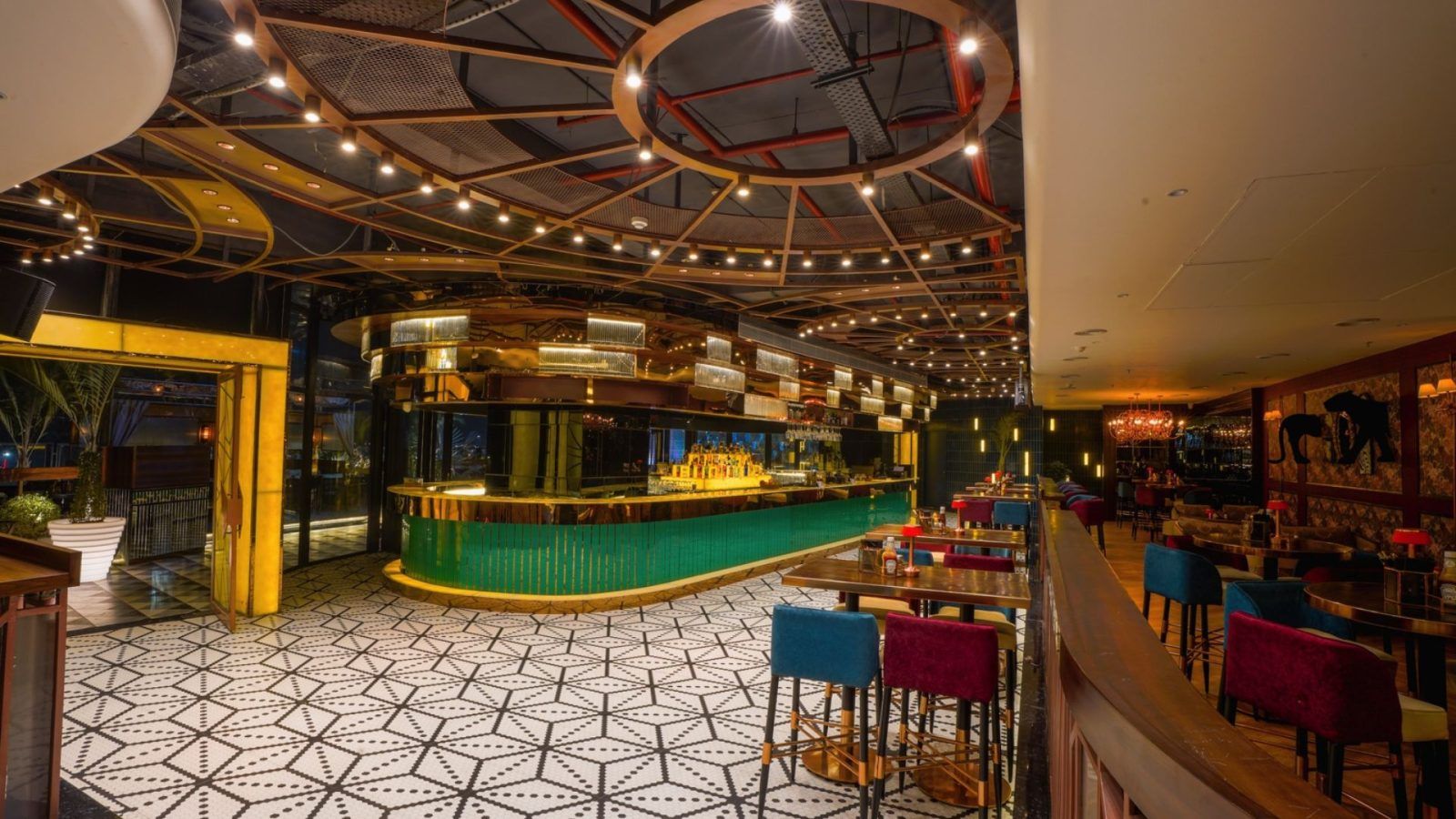 Molecule Arrives With Much Ado At Noida’s Thriving Dining Scene