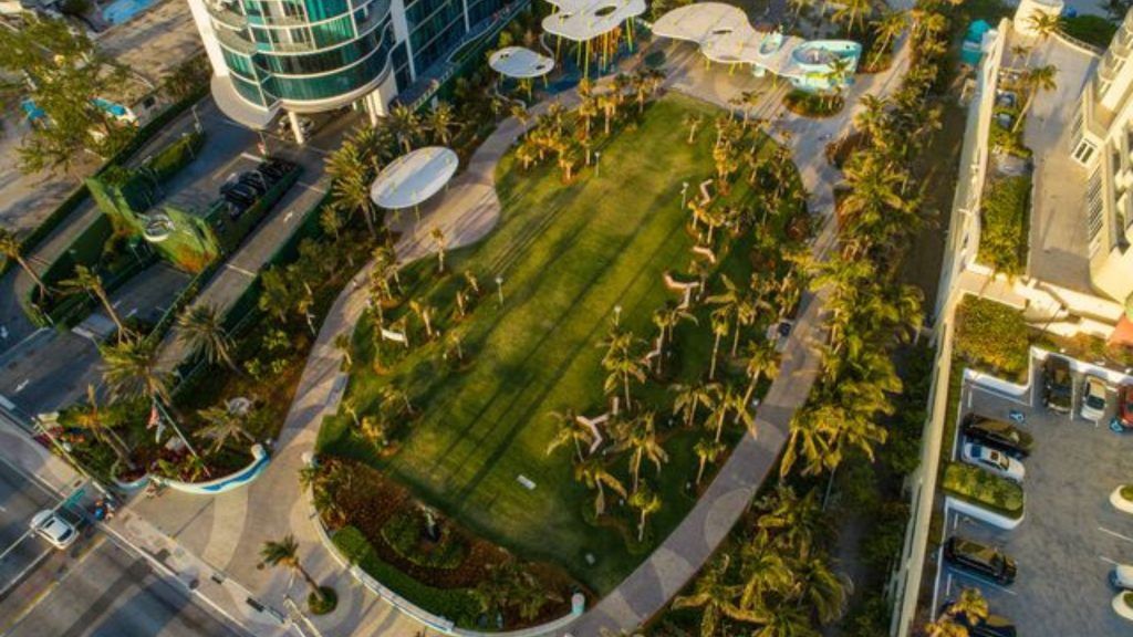 13 Beaches In Miami With Turquoise Waters And Stunning White Sand