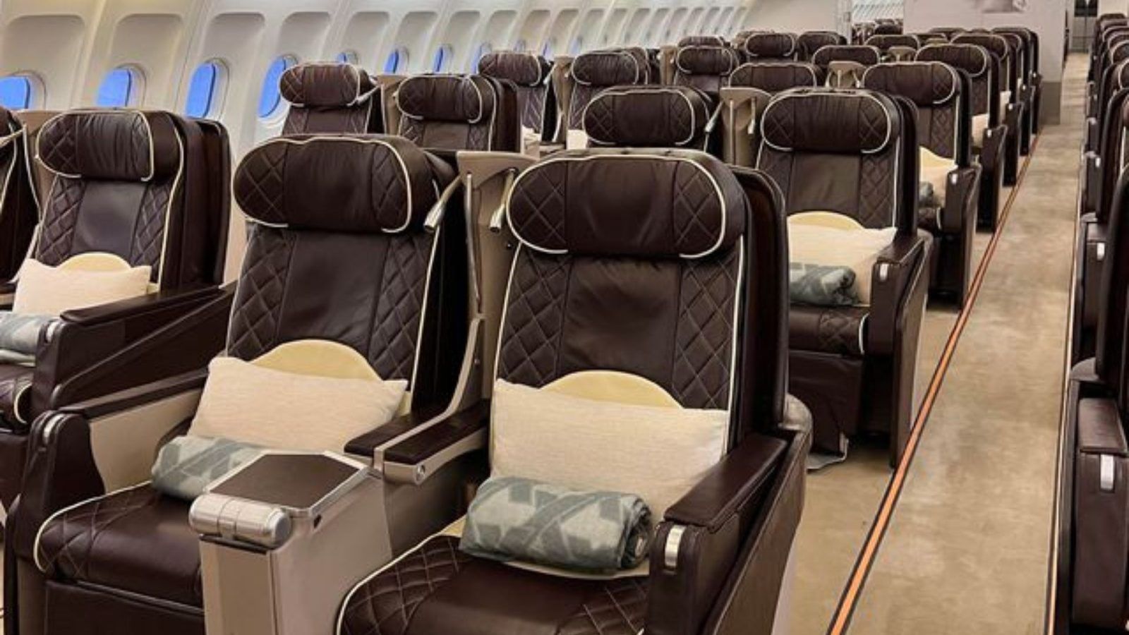 This Luxury Private Jet Tour Takes You Around The World In 22 Days