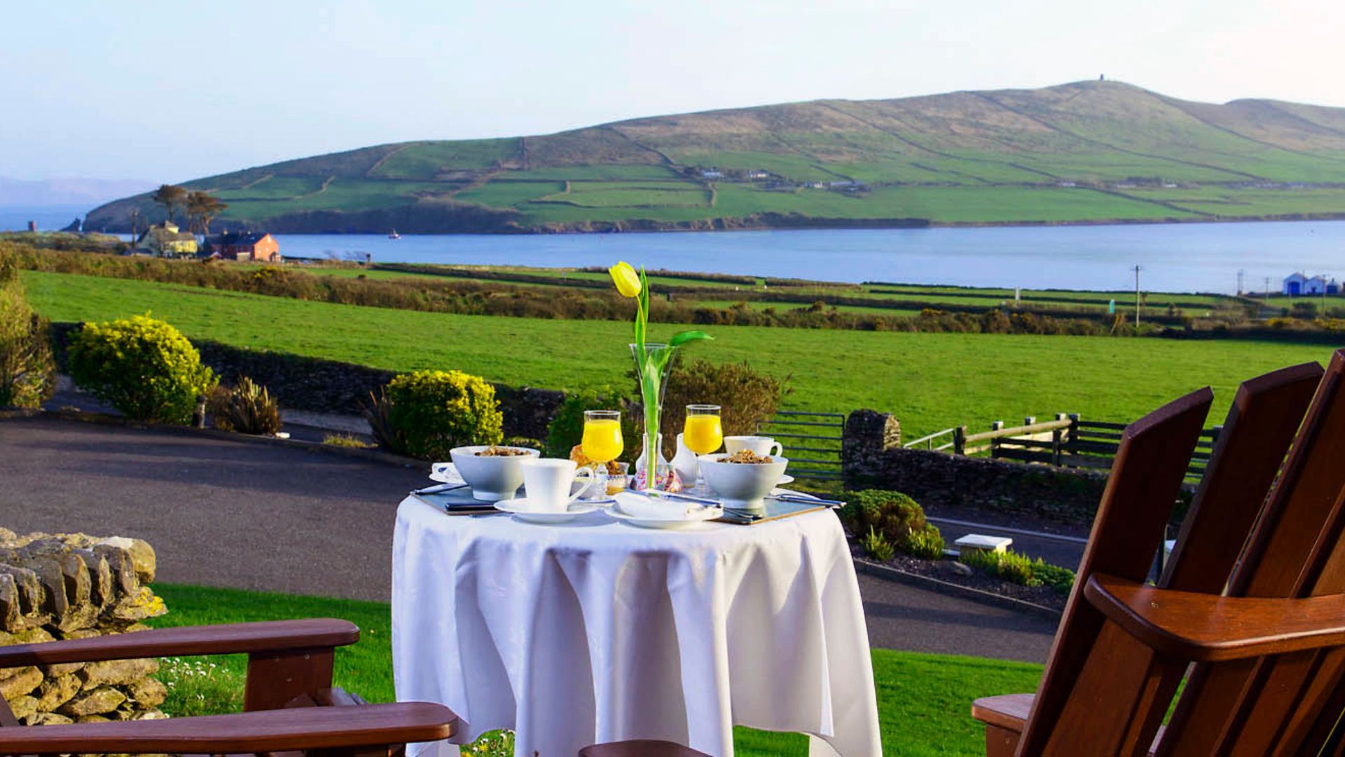 How To Explore Dingle, Ireland