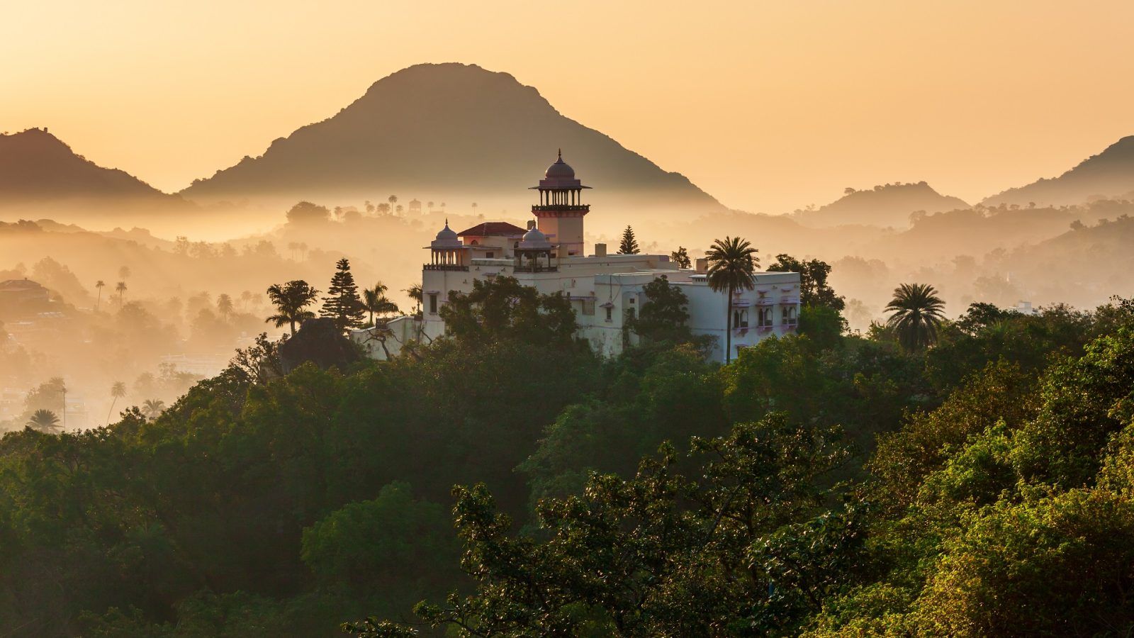 Here Are Some Of The Best Places To Visit In August In India