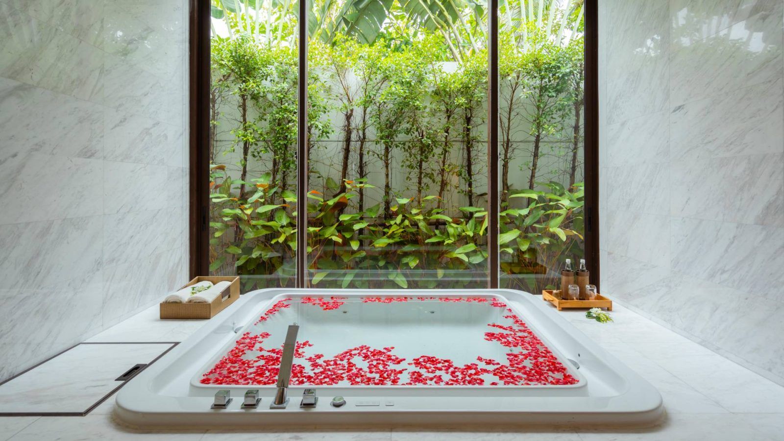 InterContinental Phuket Resort Is Where Luxury Meets Thai Tradition