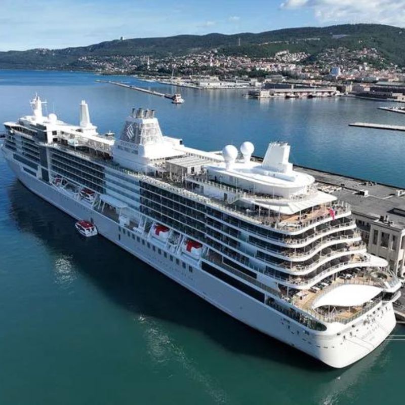 Here's What Cruise Ships Might Look Like In 2100