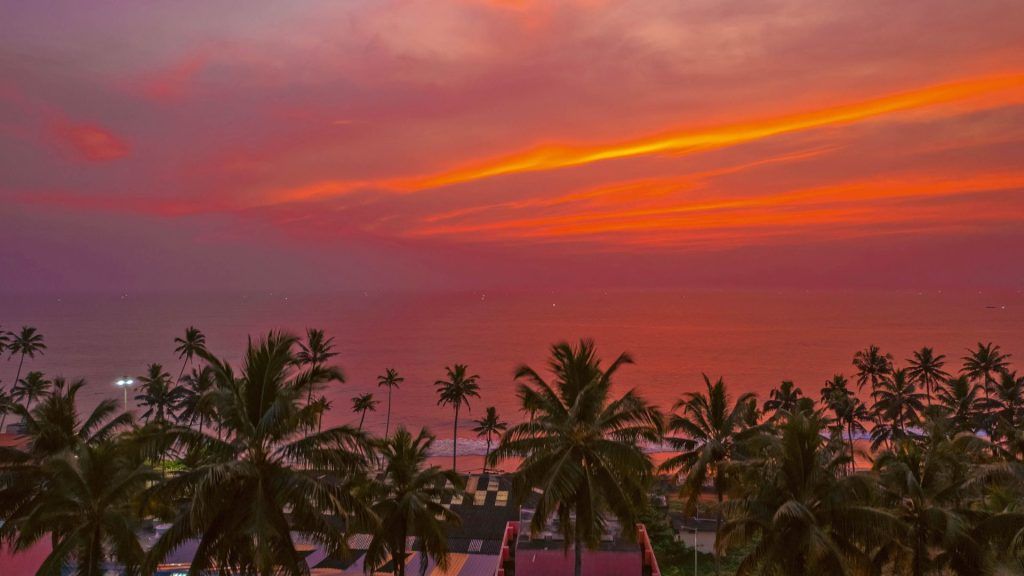 Varkala, Kerala: The Art Of Slowing Down -- A Visual Journey