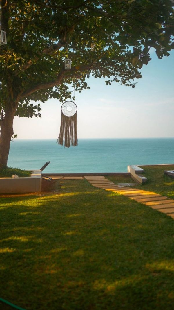 Varkala, Kerala: The Art Of Slowing Down -- A Visual Journey