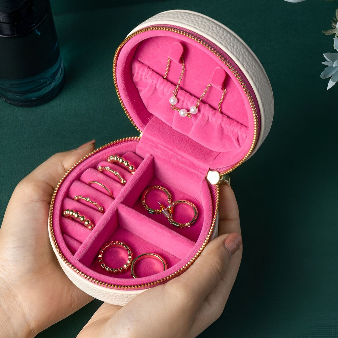 Friendship Day gift: Unique gifting ideas for your BFFs
