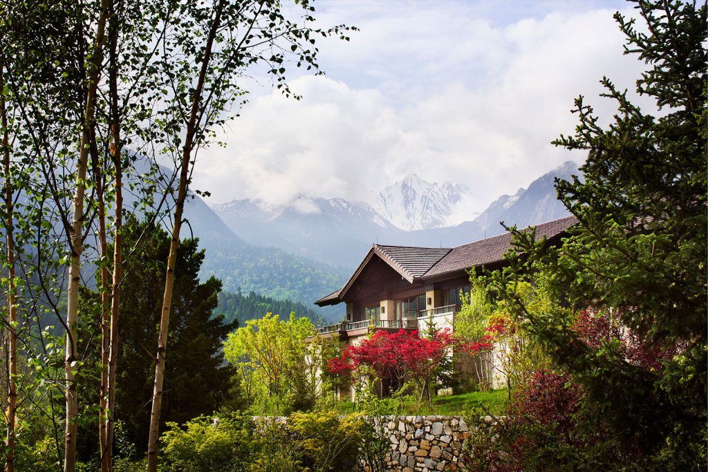 Ritz-Carlton Opens First Reserve Resort In China - Rissai Valley