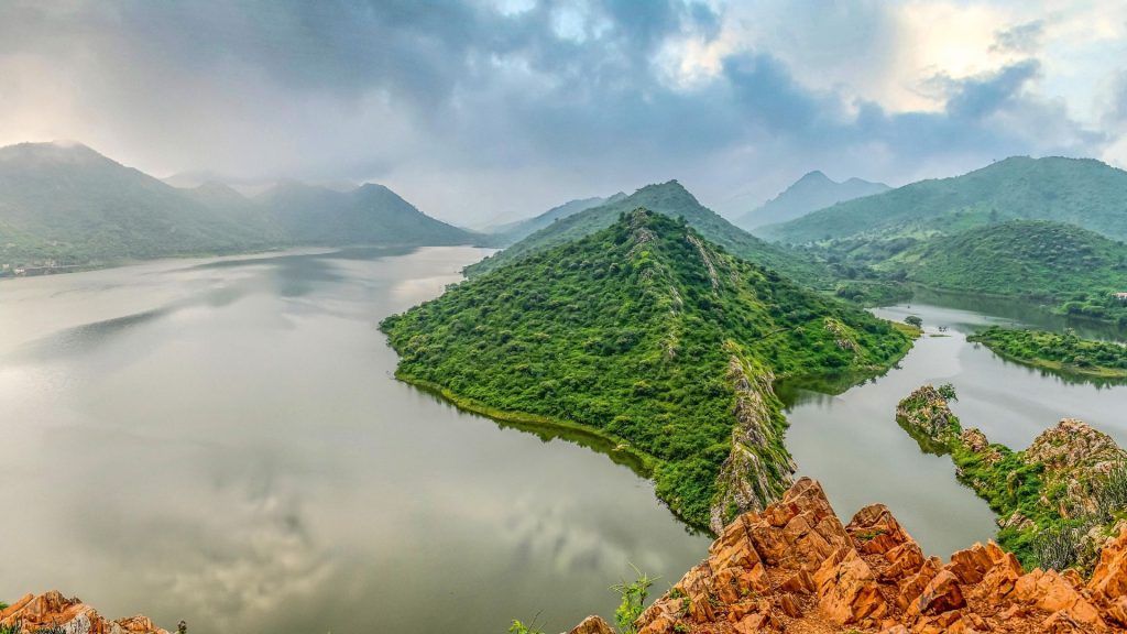 Udaipur's Countryside On An E-Bike: A High-Tech Adventure