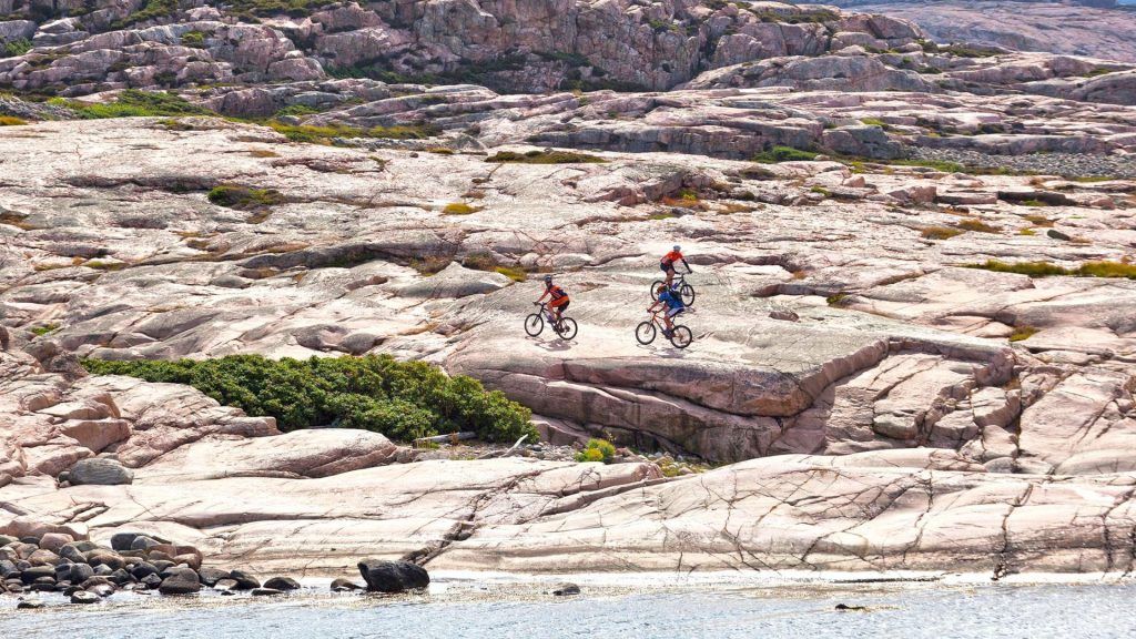 15 Adventure Activities To Ignite Your Adrenaline