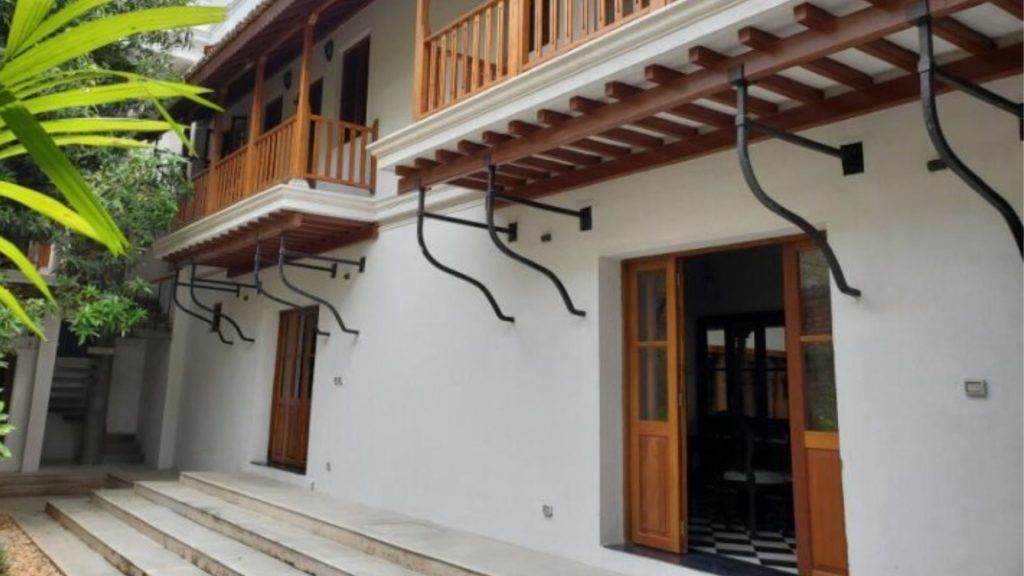 Hosting Heritage Homes On Airbnb : An Insider's Guide