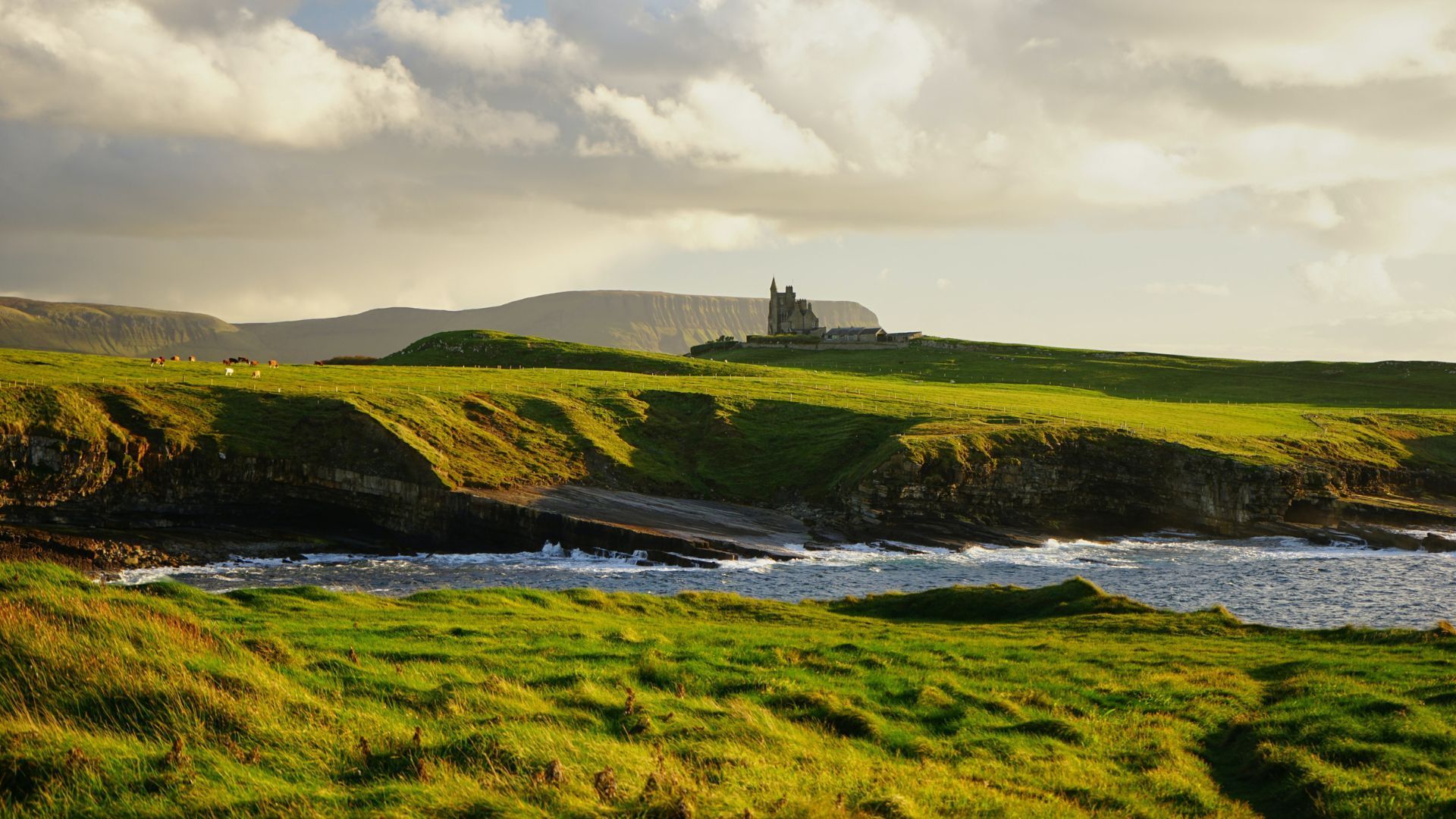 7 Dreamy Places Around The World That Will Pay You To Move There
