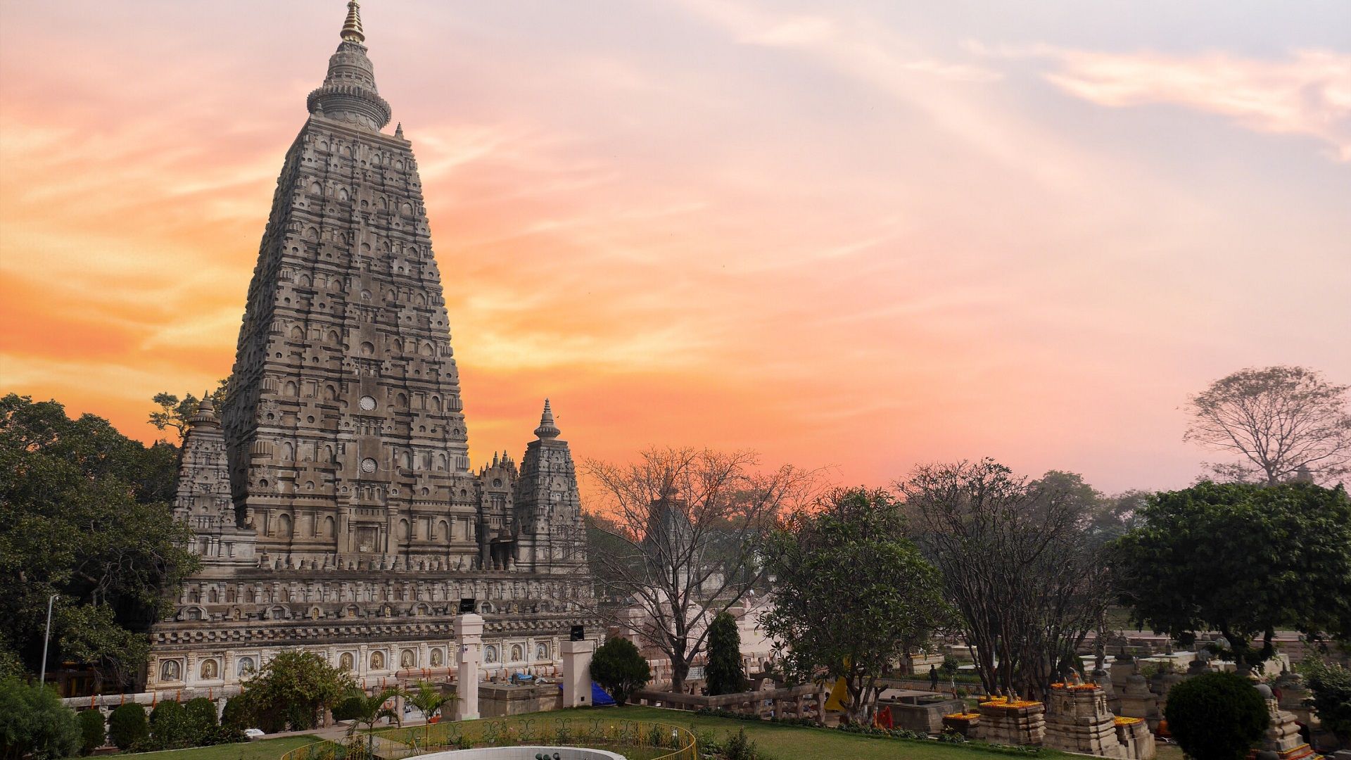 Explore The Most Beautiful Temples Of North India