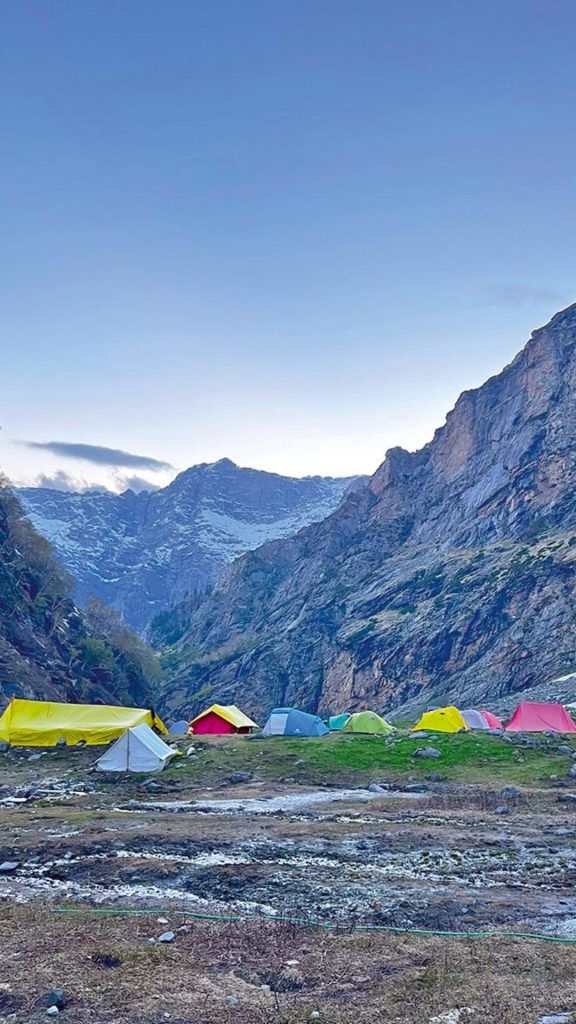 Traversing Himachal Pradesh's Hampta Pass Trek (As A Novice Climber!)