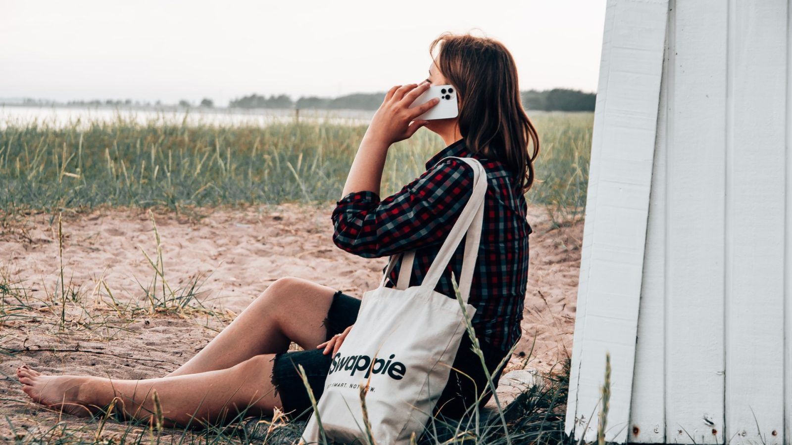 International Travel To Become Easy With First E-SIM Card In India