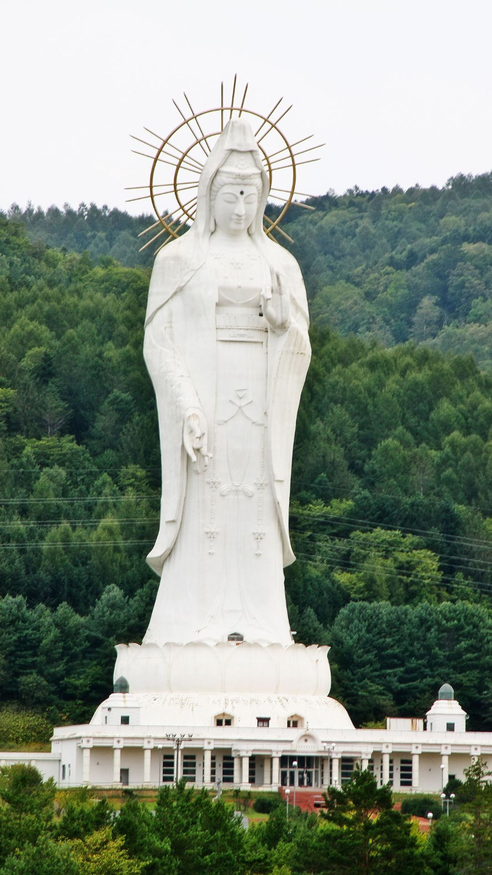 Explore The Tallest Statues In The World