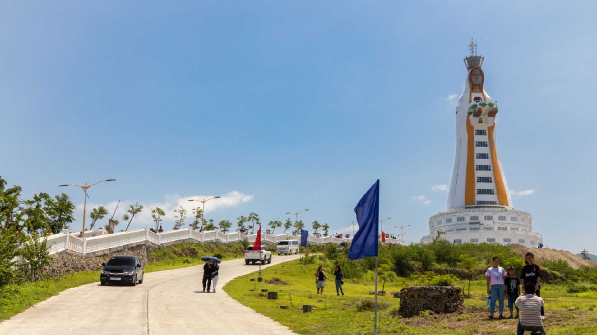 Explore The Tallest Statues In The World