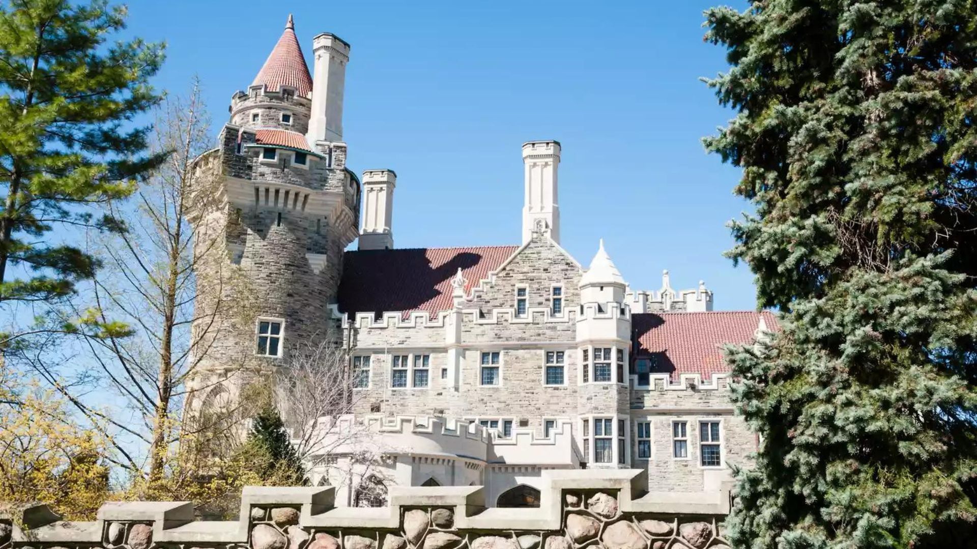 20 Best Things To Do In Toronto, According To Local Experts