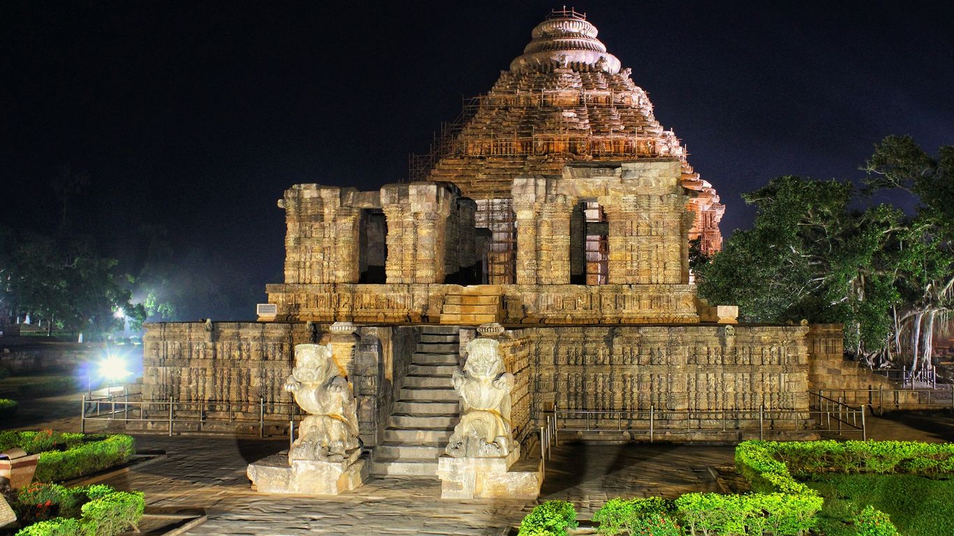 Odisha's Konark Sun Temple Is The Most Photographed Building At Night