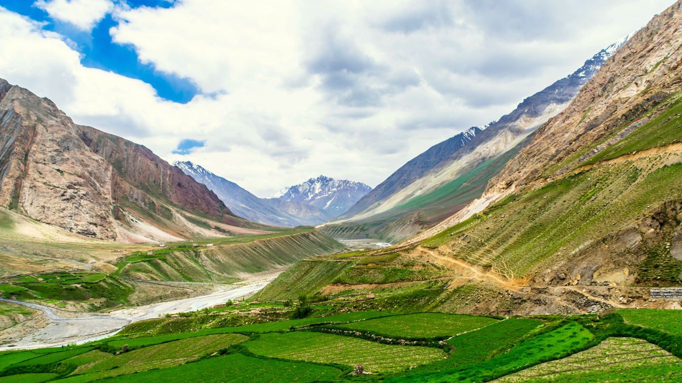 Spiti Valley Travel Guide: Exploring The Beauty Of India's 'Little Tibet'