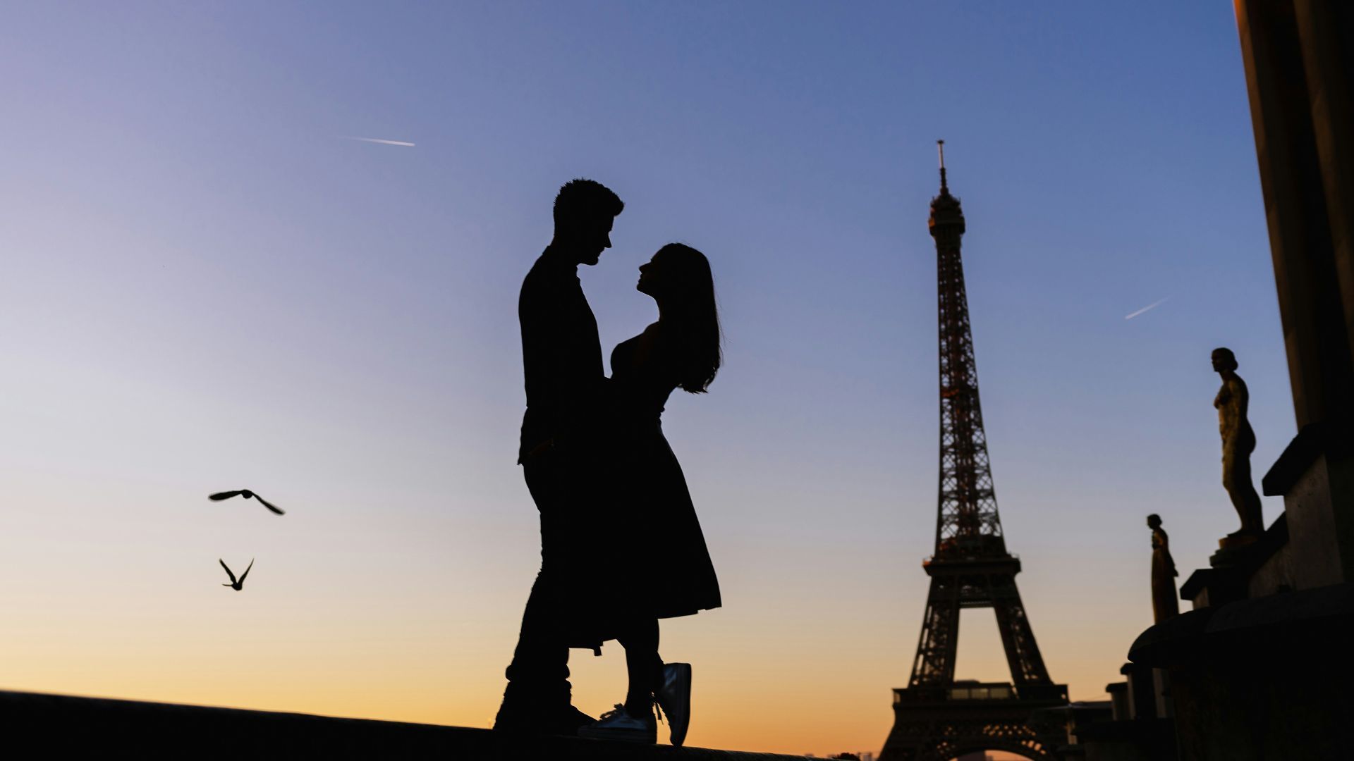 These Are The Best Places To Propose Around The World & Confess Love