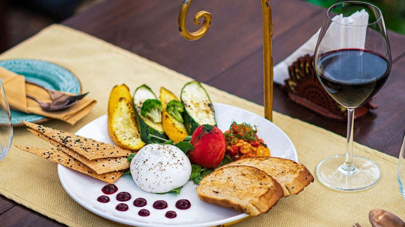 Best Restaurants In Pune: Explore Fine Dining & Gastronomic Gems 2024