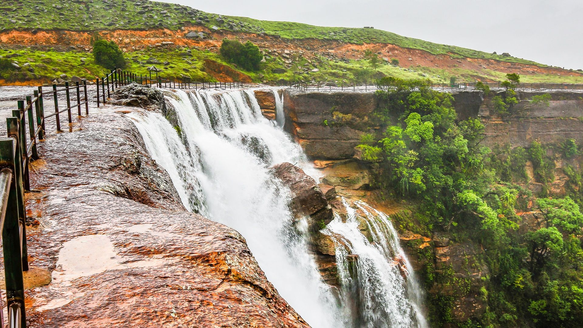 Mesmerizing Waterfalls In Meghalaya To Explore In Northeast India - 2024