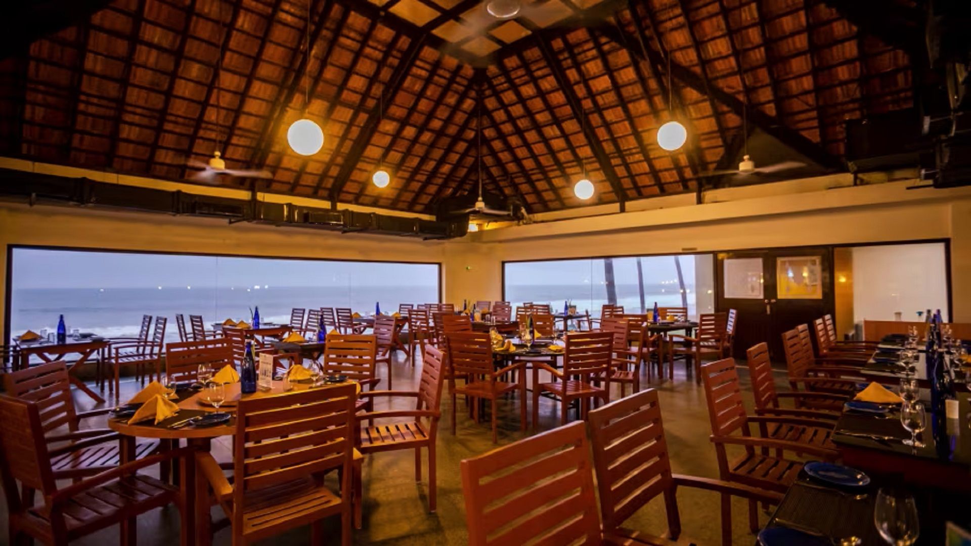 Beach Restaurants In India: Savour Delectable Meals With Sea Views