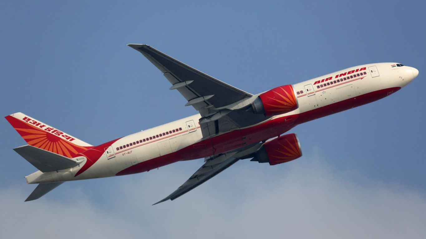 All You Need To Know About Indian Airlines’ Loyalty Programme