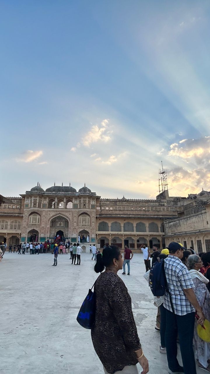 Things You Need To Know About The Beautiful Ajmer Fort