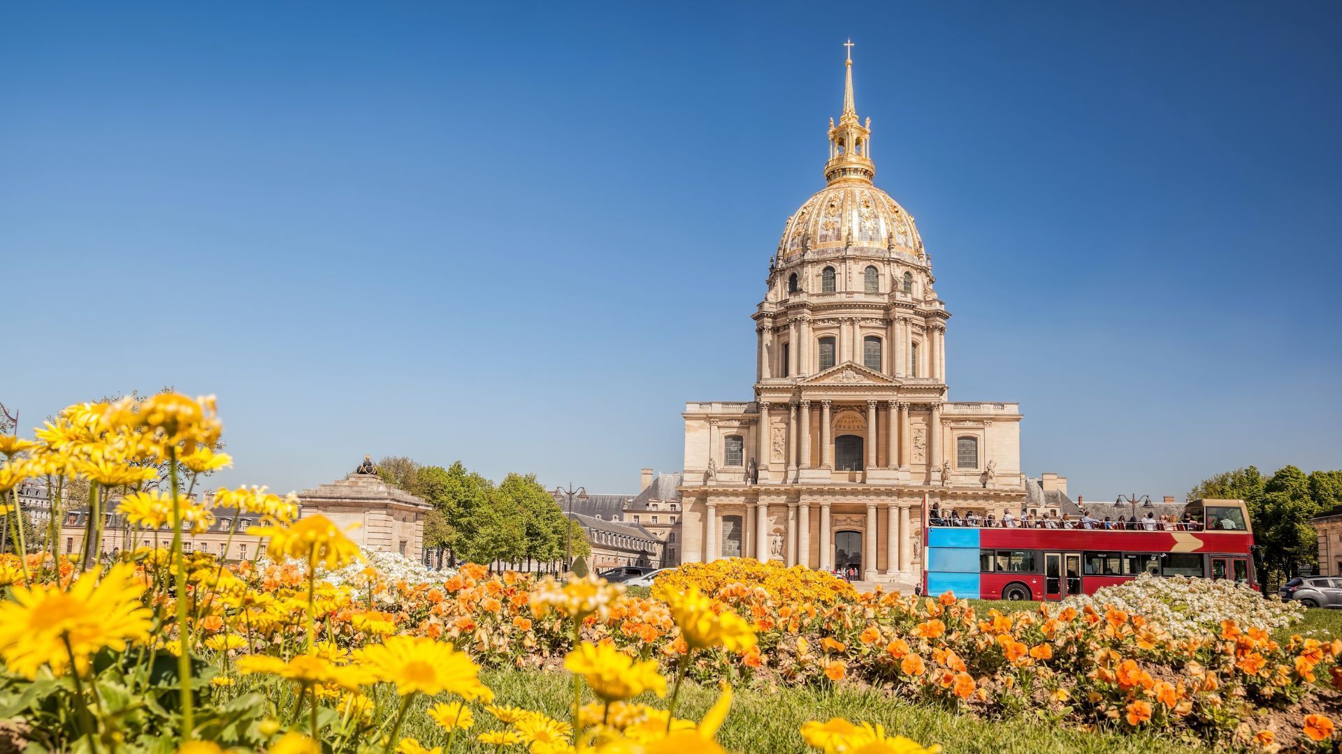 Barcelona Vs Paris – Your Guide To The Perfect European Escape