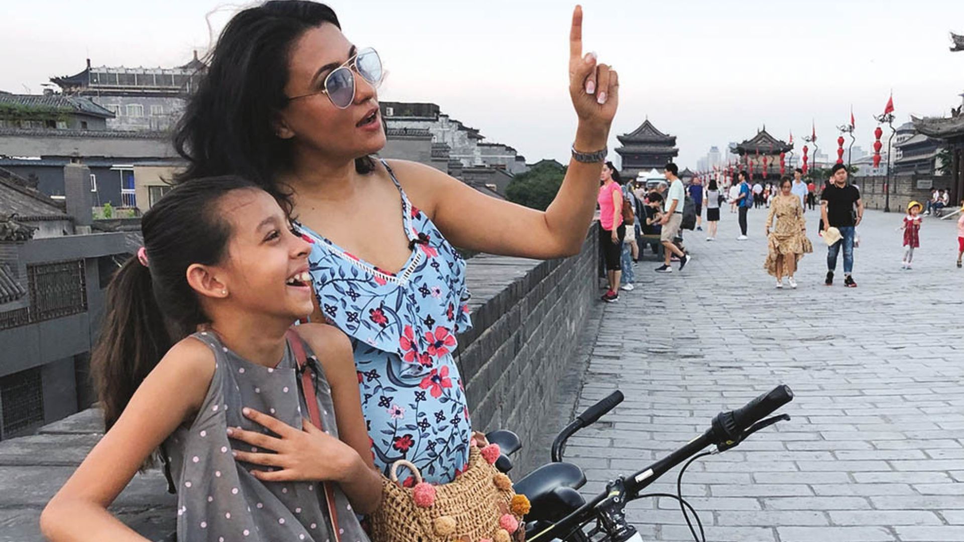 Actor Mini Mathur's Tried & Tested Guide To Travelling With Kids