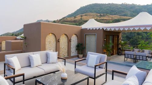 Review: SaffronStays Moringa Valley Oak Villa in Udaipur, Rajasthan