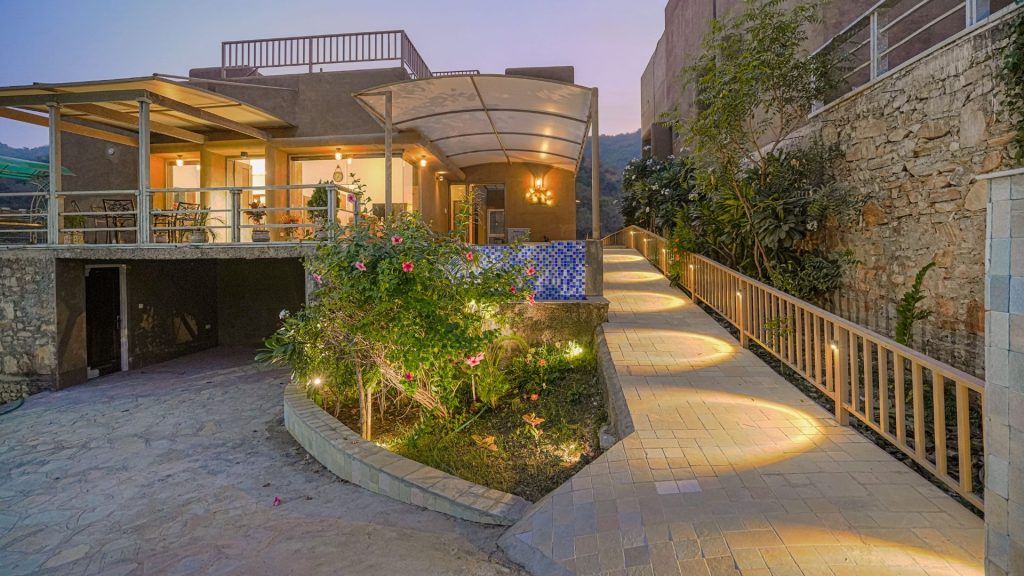 Review: SaffronStays Moringa Valley Oak Villa in Udaipur, Rajasthan