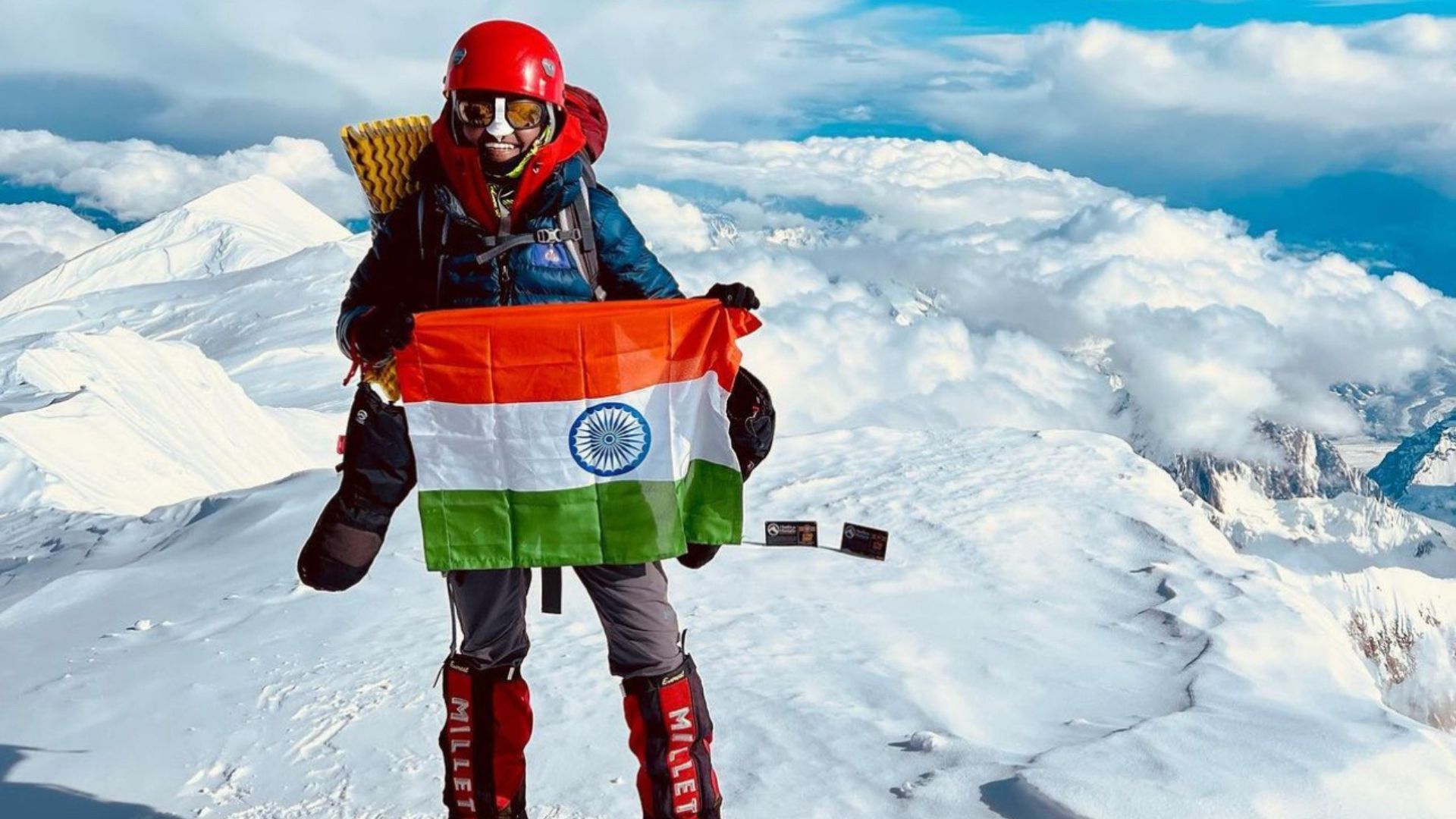 Meet Malavath Poorna: The Mountaineer Who Scaled Mt. Everest At 13!