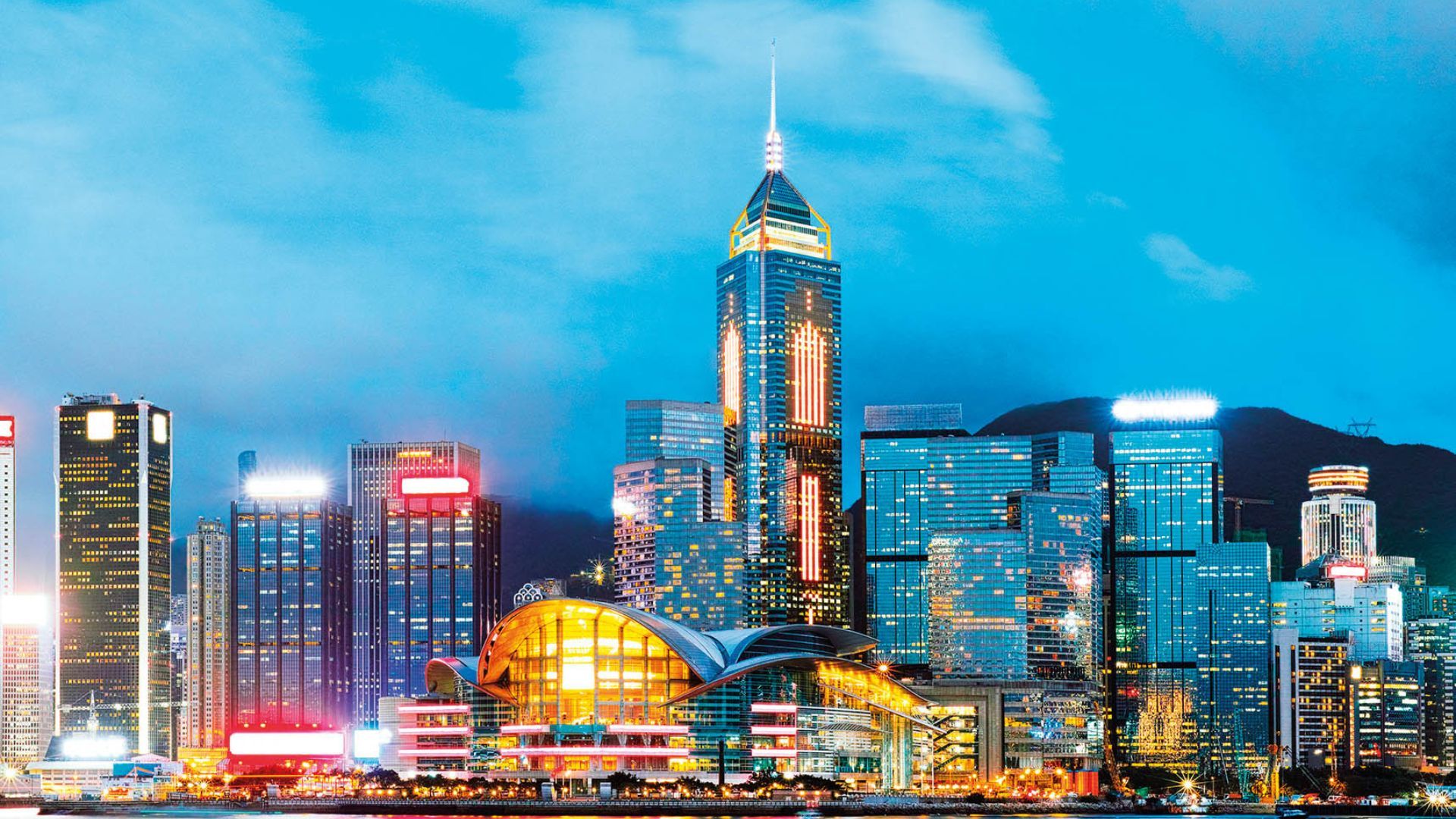 Meet Atul Khatri, The Stand-up Comedian Who Means Serious Business!