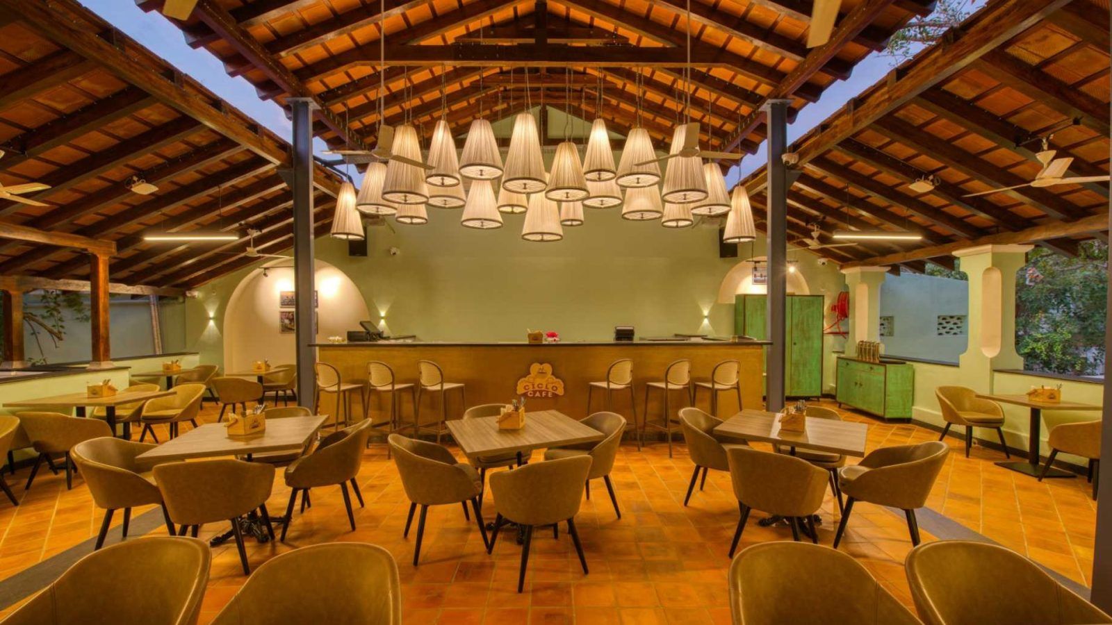 Most Beautiful Cafes In Pondicherry For Snacks, Drinks & Meals
