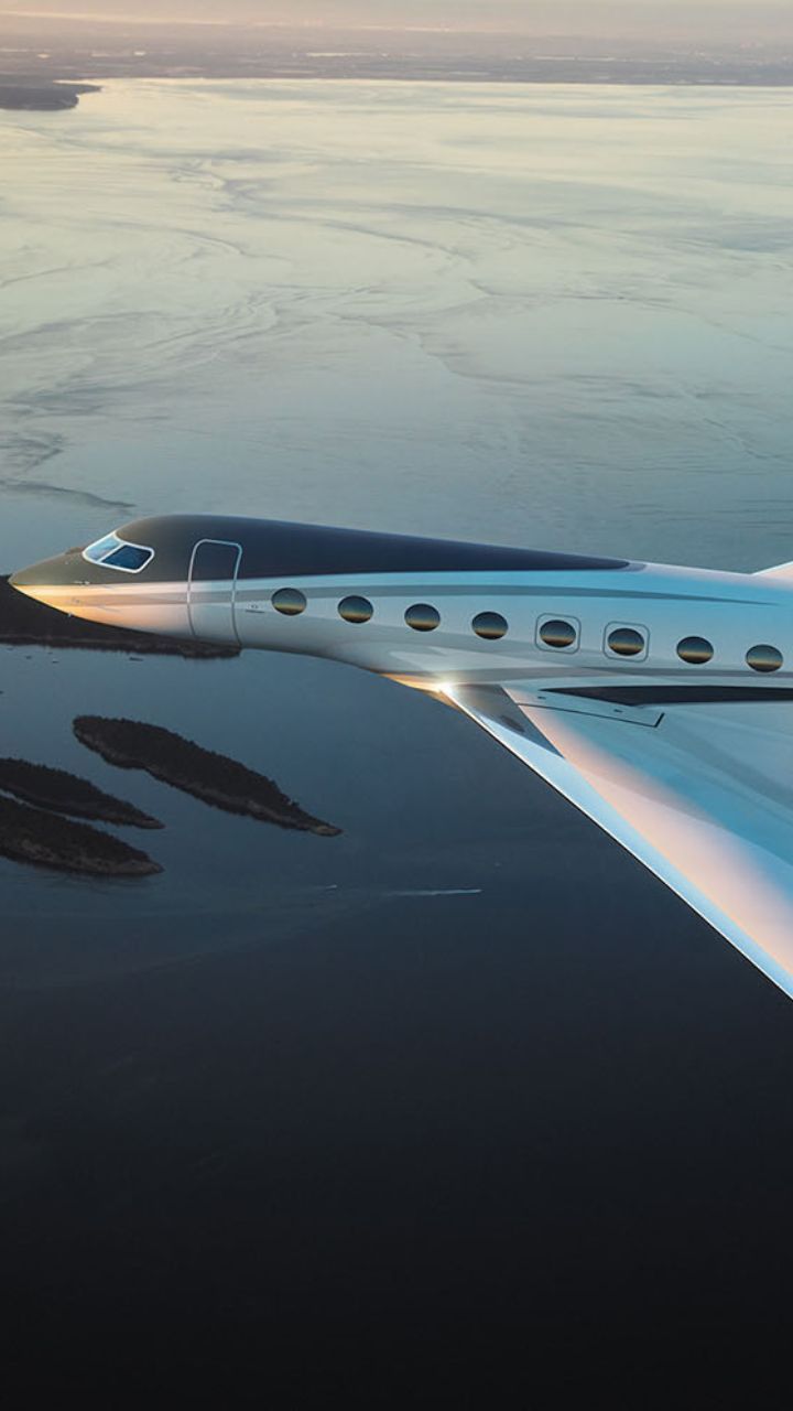 10 Of The Fastest Airplanes In The World