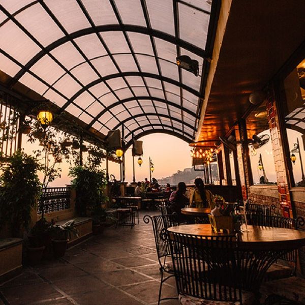 Restaurants, Bars & Places To Eat In Best Cities In India & Abroad ...