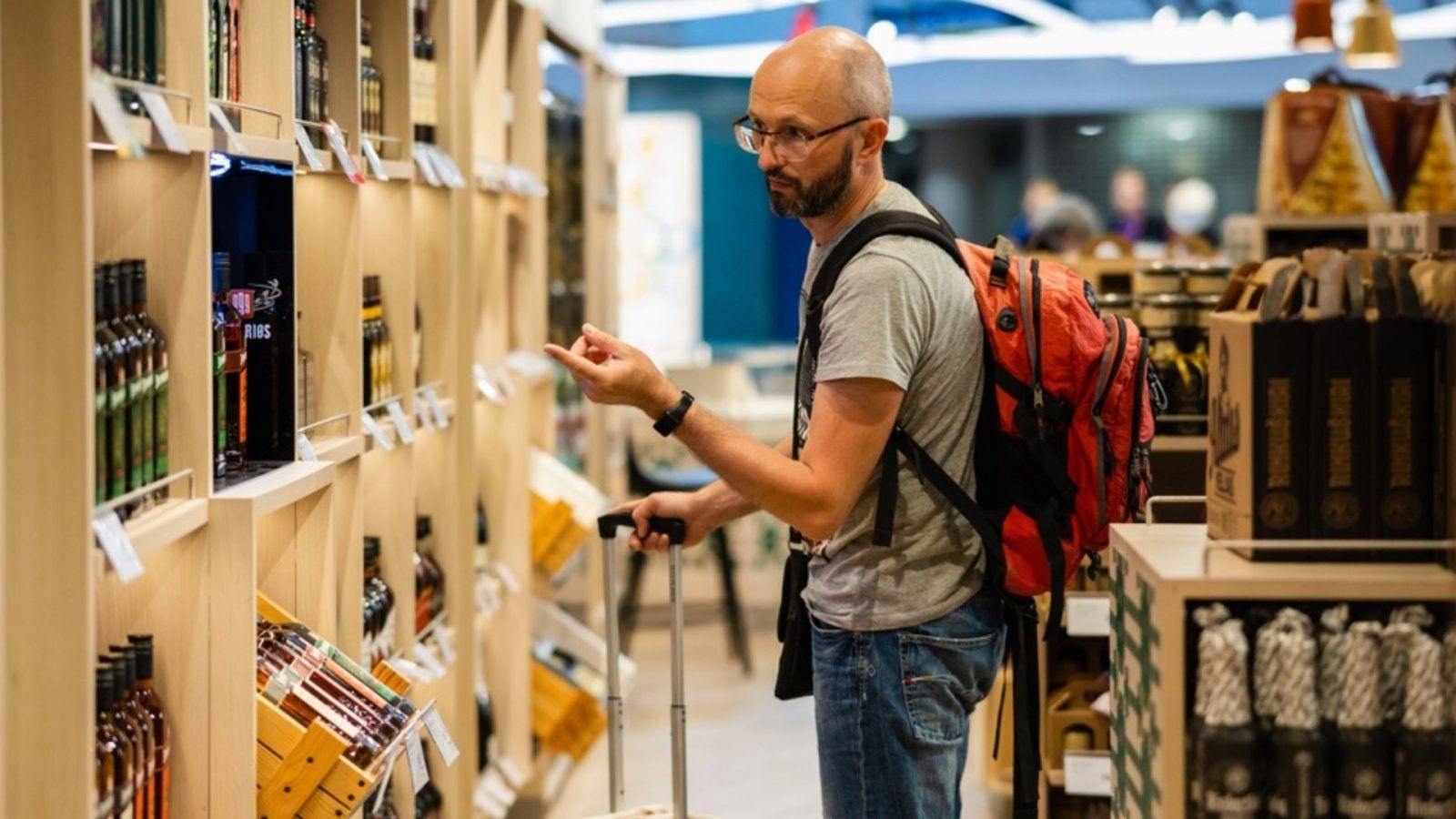 Carrying Alcohol On A Plane - Flight Rules & Limit You Must Know 2024