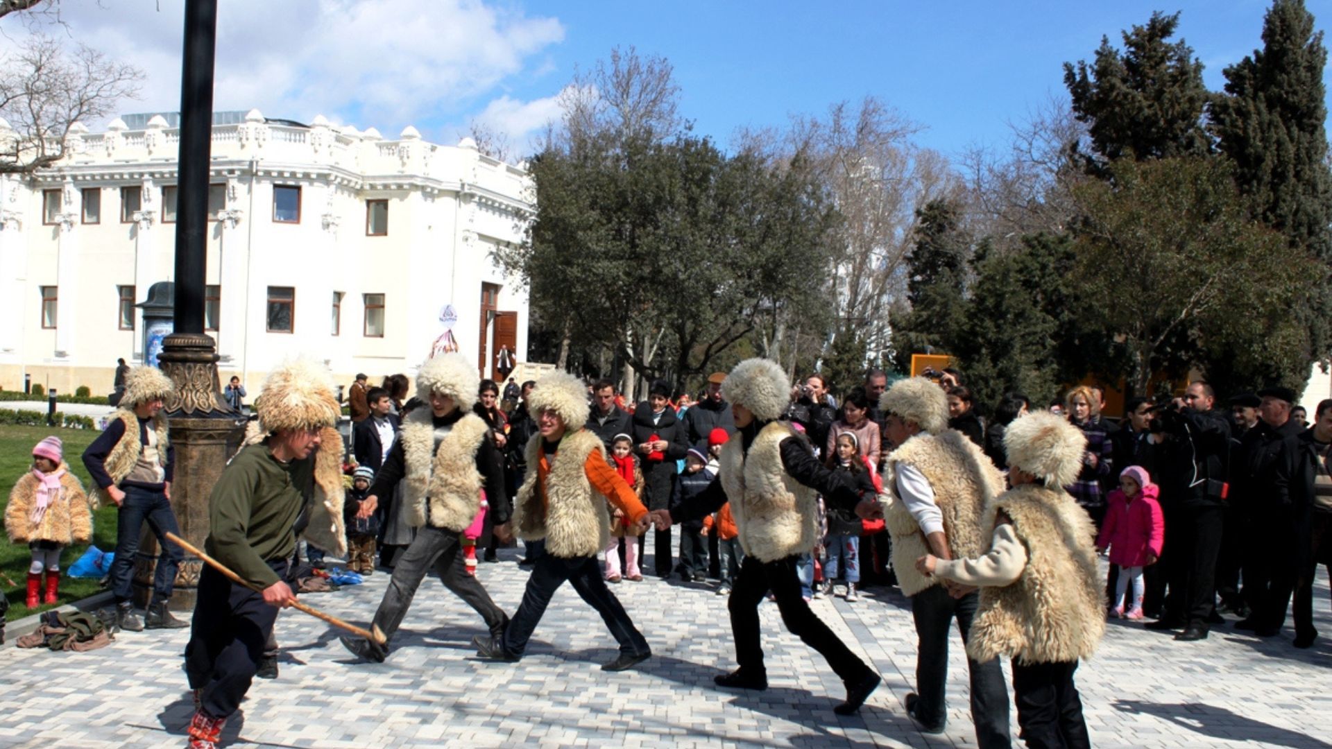 Things To Do In Baku – Navigate The Ancient Walls Of Azerbaijan's Jewel