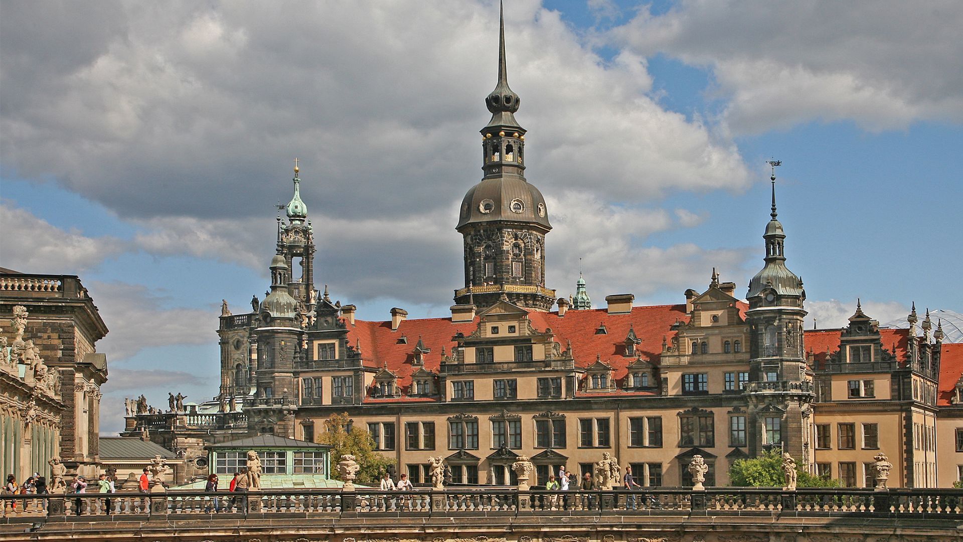 Palace, Cathedral & Castles: Tourist Places & Attractions In Dresden ...