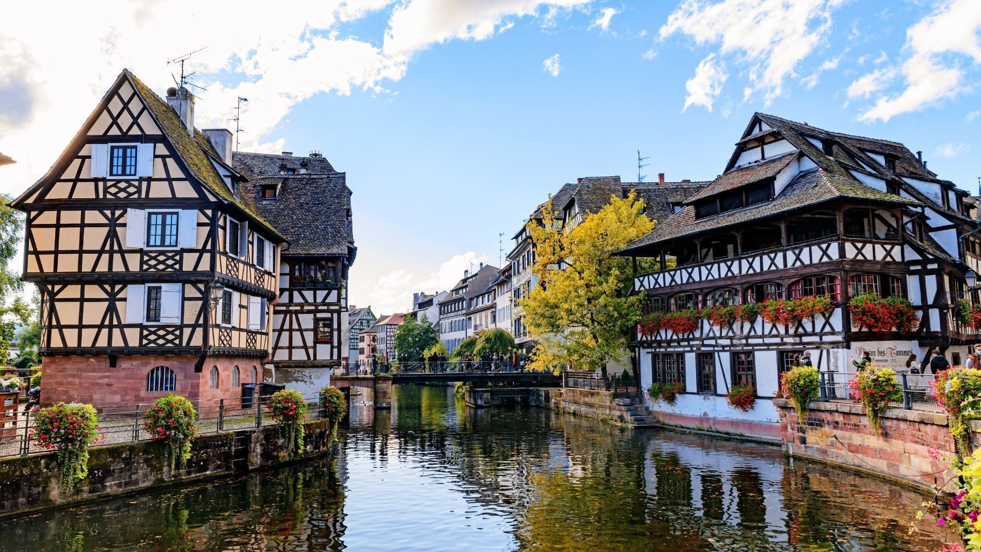 Beautiful Tourist Places In France Beyond Paris: Explore South & East ...