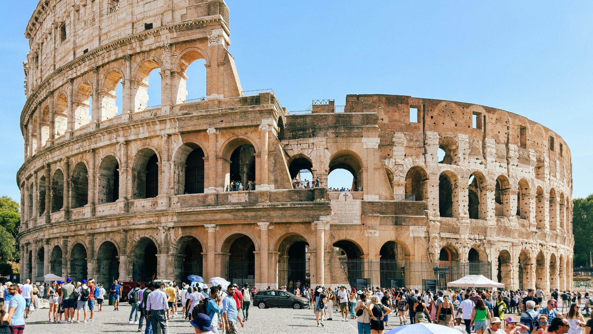 'Emily in Paris' Season 4: Filming locations Across Paris, France ...