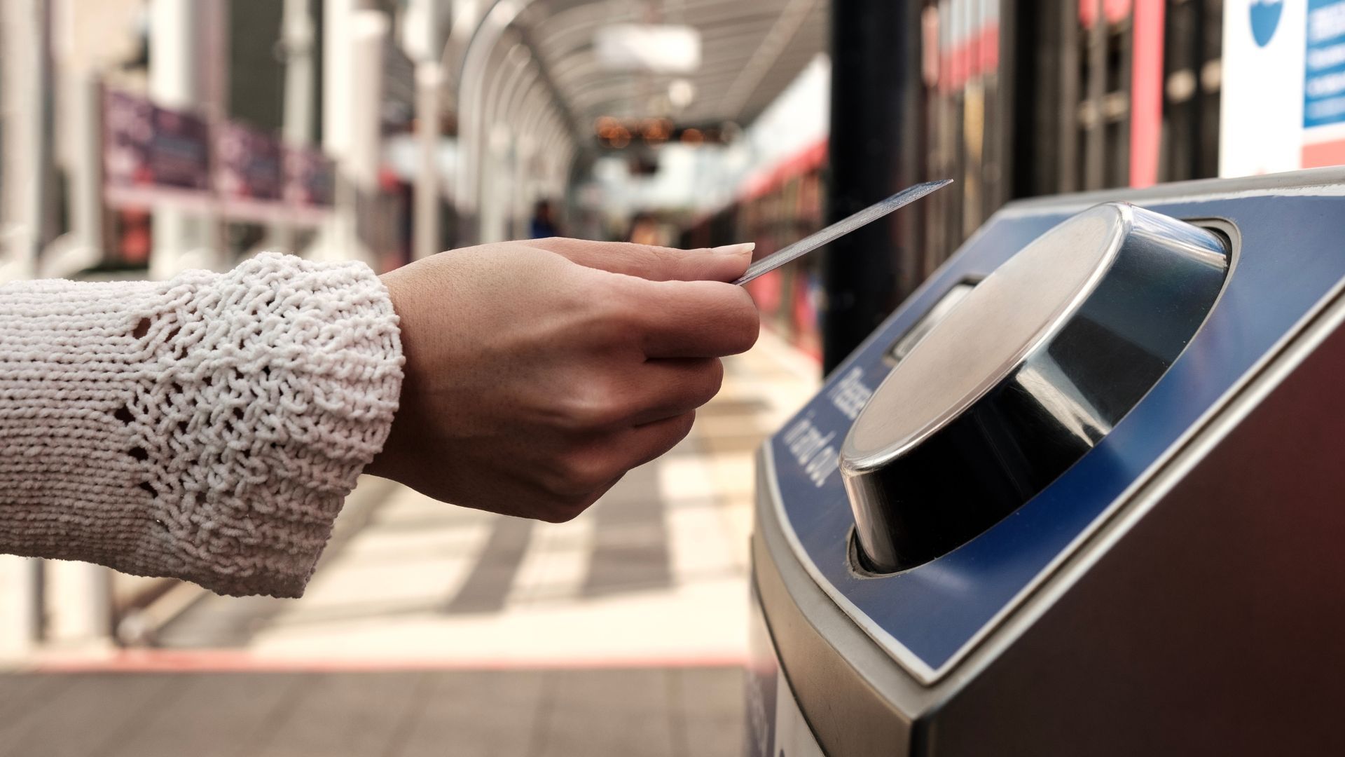 How To Travel In Delhi Metro: Cards, Apps, And More