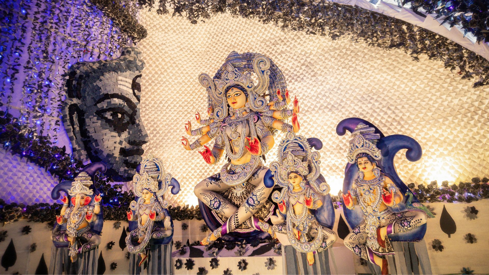 Durga Puja 2024: Pandal Hopping, Traditional Food & Festivities Guide
